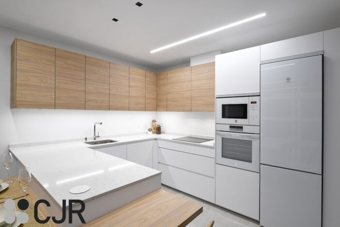 Cocina moderna madera y blanco mate semiabierta CJR | Cocinas CJR Santos